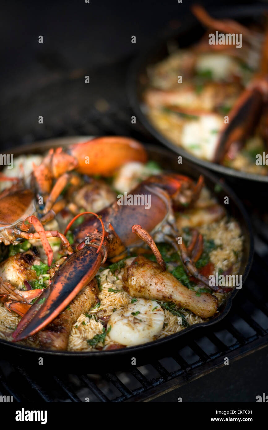 Seafood paellas hi-res stock photography and images - Alamy
