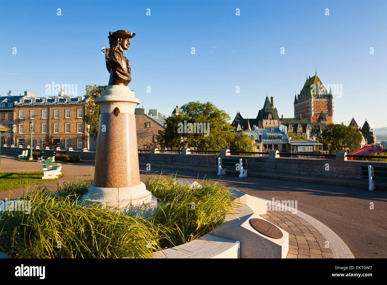 Chateau frontenac statue old quebec hi-res stock photography and images ...