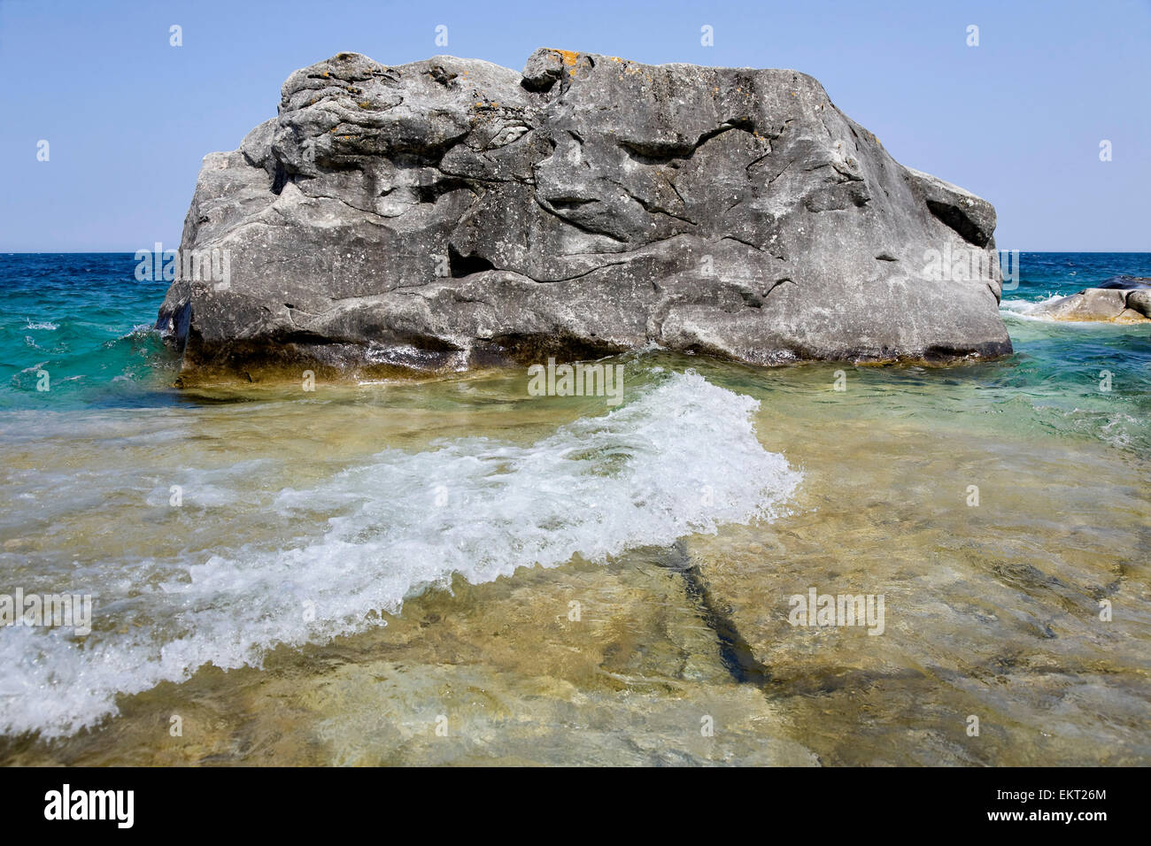 Glacial erratic rock on the shoreline of Bruce Peninsula National Park ...