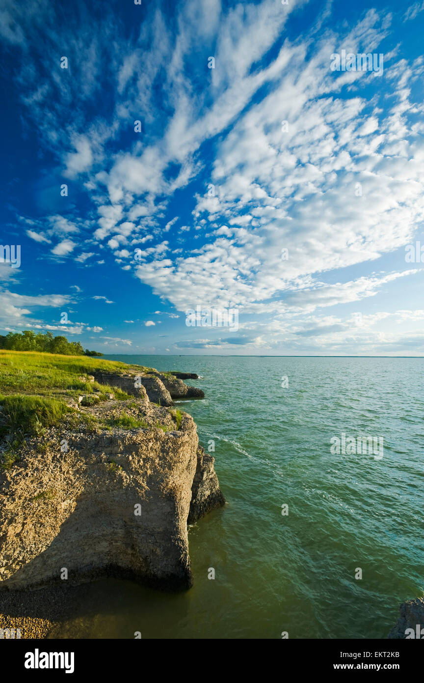 The limestone cliffs of Steep Rock along Lake Manitoba; Manitoba ...