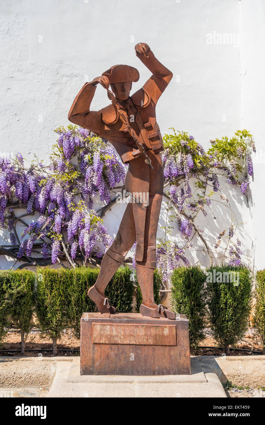 Statue of steel hi-res stock photography and images - Alamy