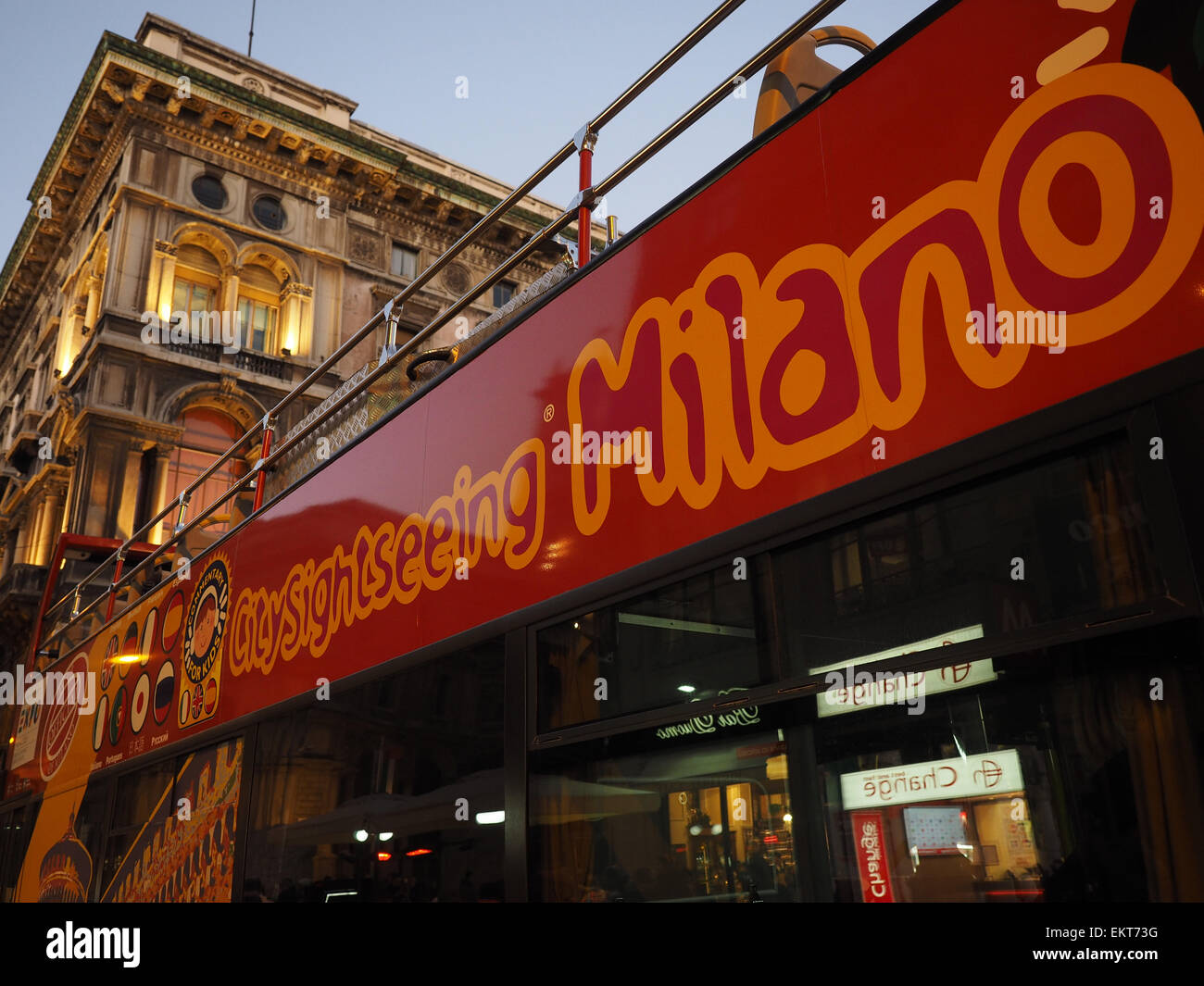 City Sight and seeing Milano bus, Piazza Del Duomo square, Milan ...