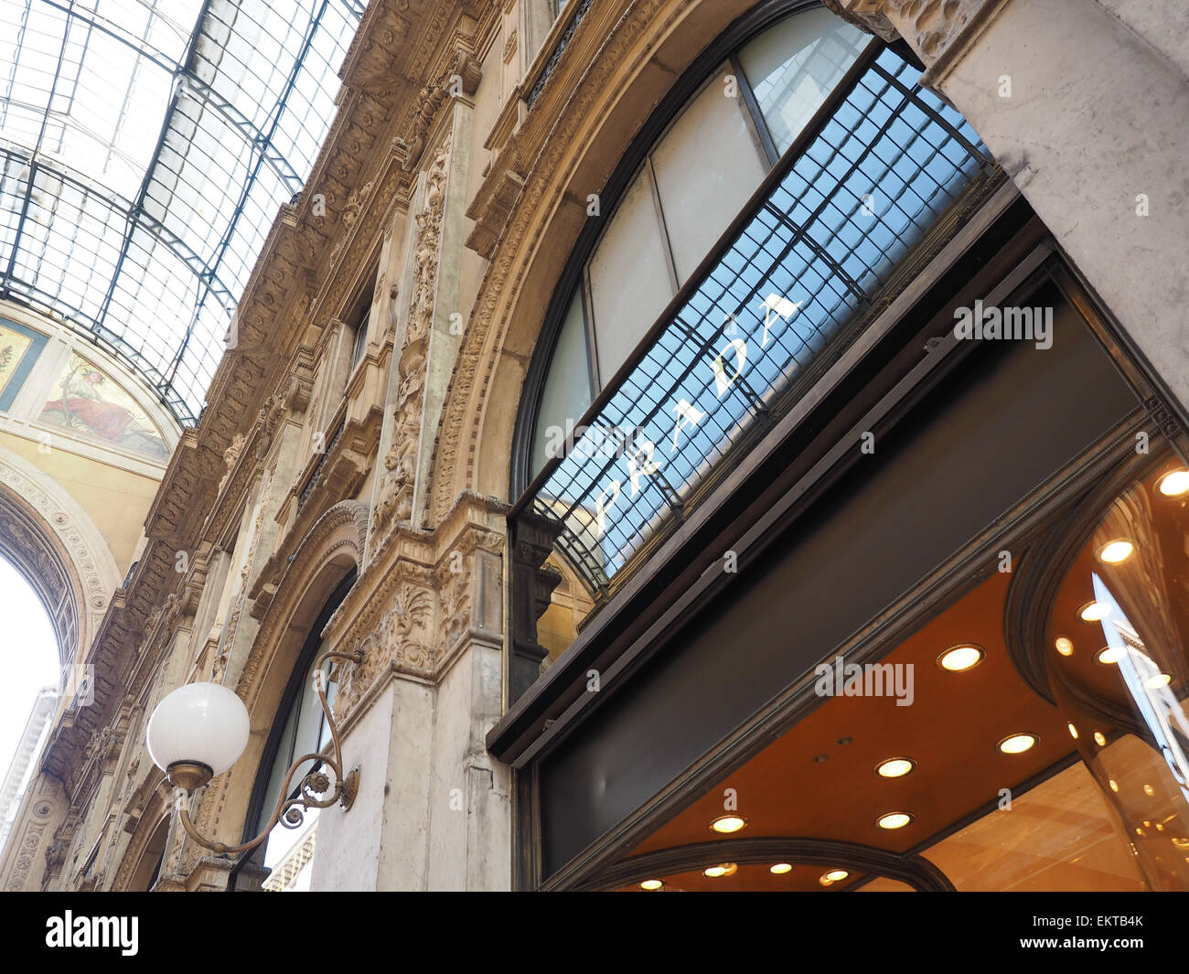 Shop window, Prada Store, Galleria Vittorio Emanuele II, gallery, Duomo ...