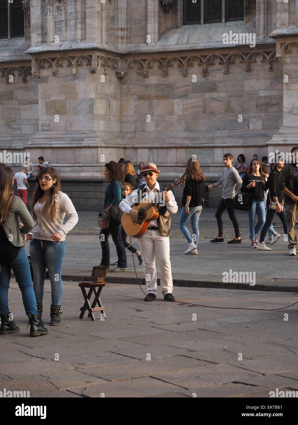 Street singer, Piazza Duomo square, Milan, Lombardy, Italy, Europe ...