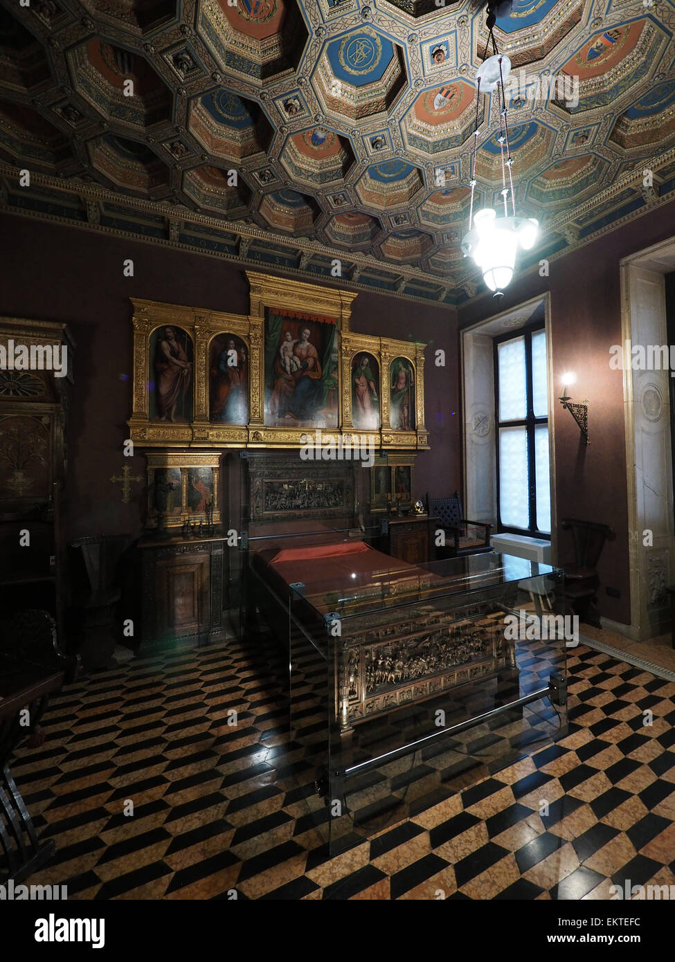 Faustos hi-res stock photography and images - Alamy