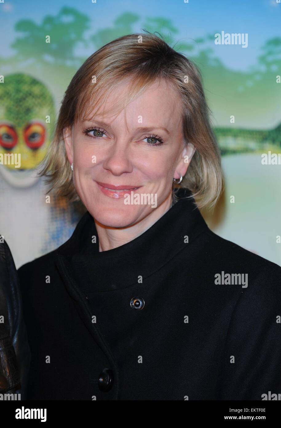 Hermione Norris High Resolution Stock Photography and Images - Alamy