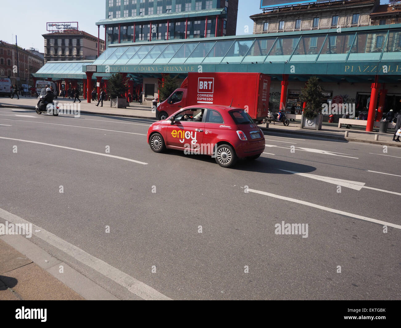 Piazza Cadorna; square; enjoy, car sharing; monument; Milan; Lombardy ...
