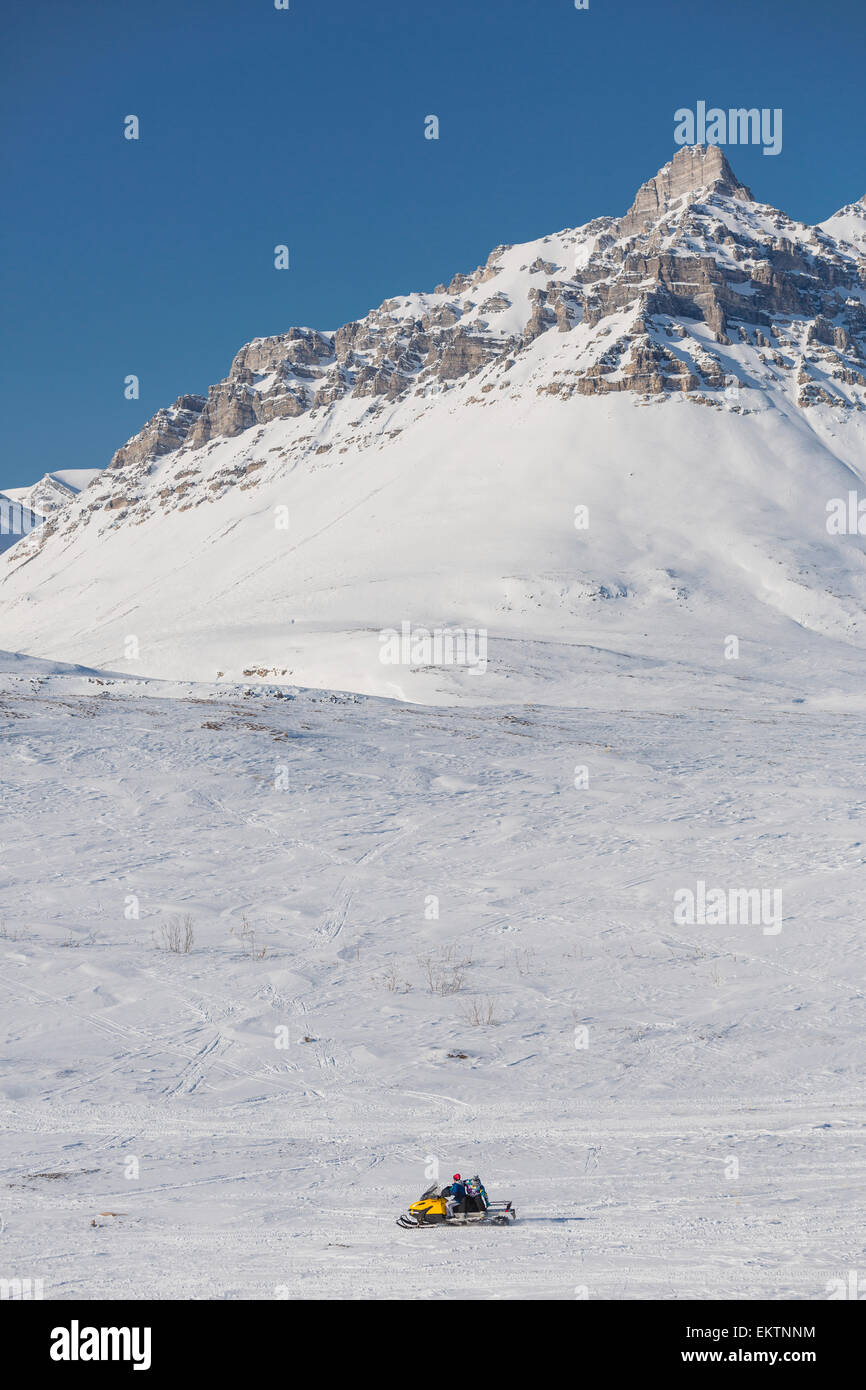 Brooks range, winter, alaska, hi-res stock photography and images - Alamy