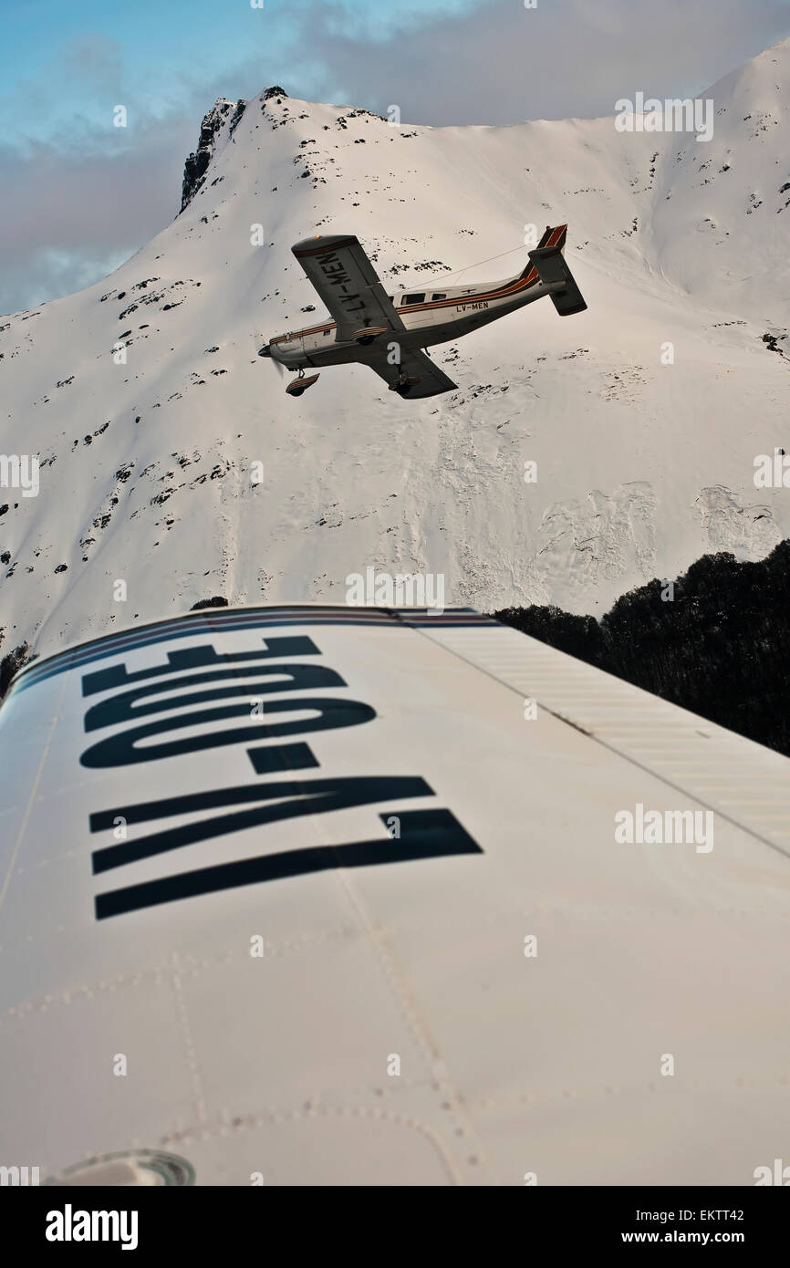 Transportation aircraft mountain on the move hi-res stock photography ...