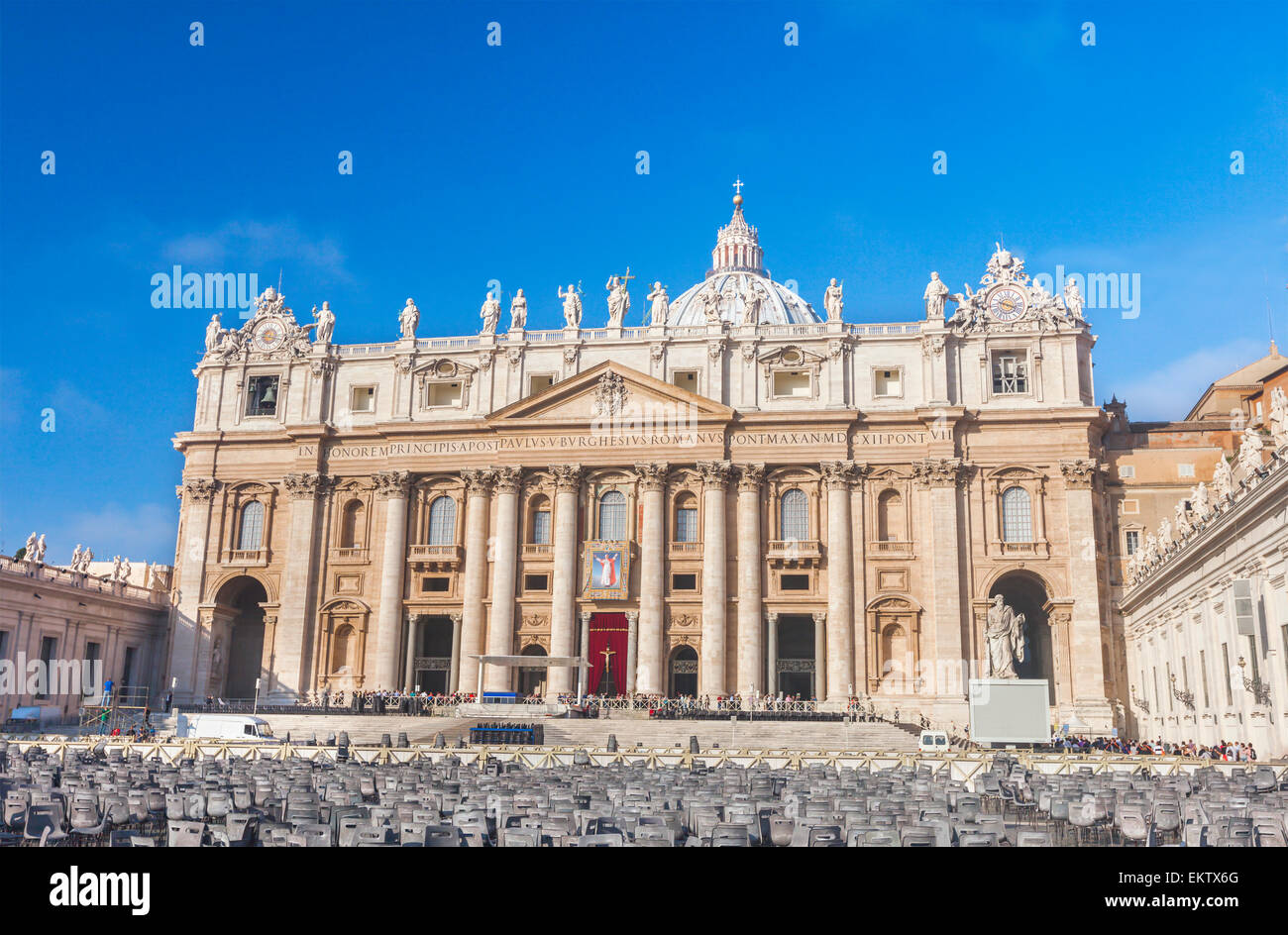 Panoramic view st peter square hi-res stock photography and images - Alamy