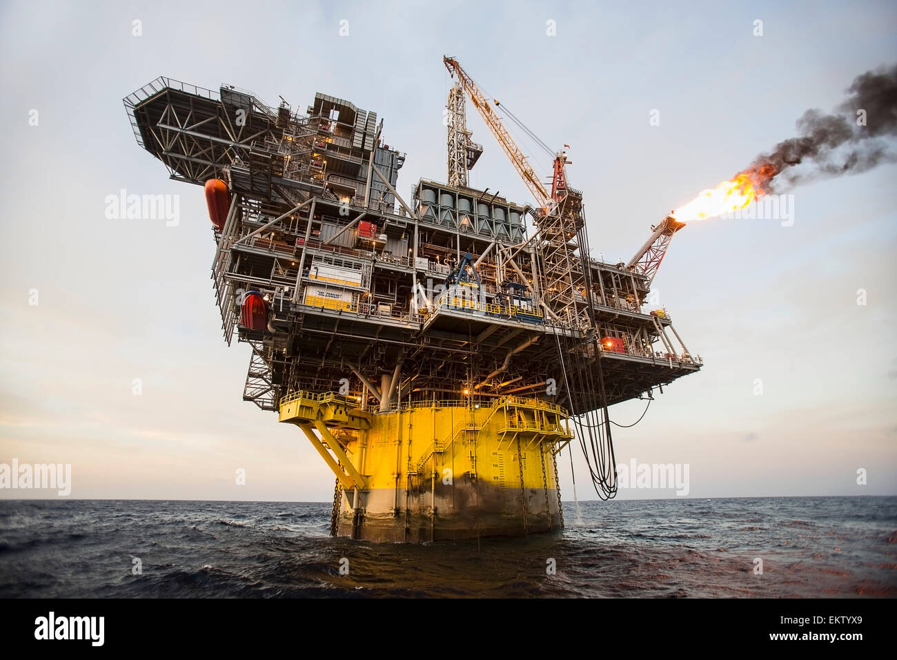 Oil Rig Fire High Resolution Stock Photography and Images - Alamy