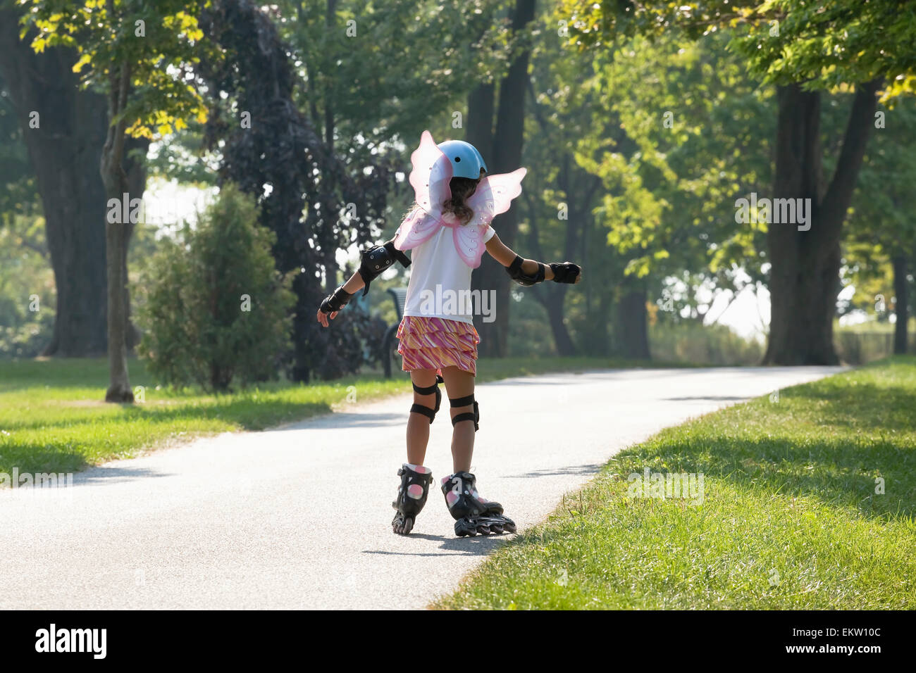 Inline skating child hi-res stock photography and images - Alamy