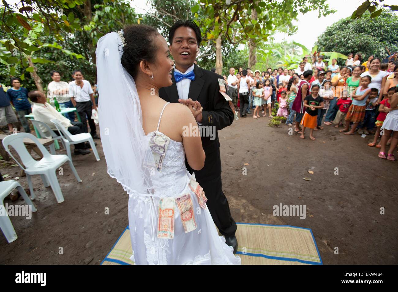 Philippines wedding bride groom hi-res stock photography and images - Alamy
