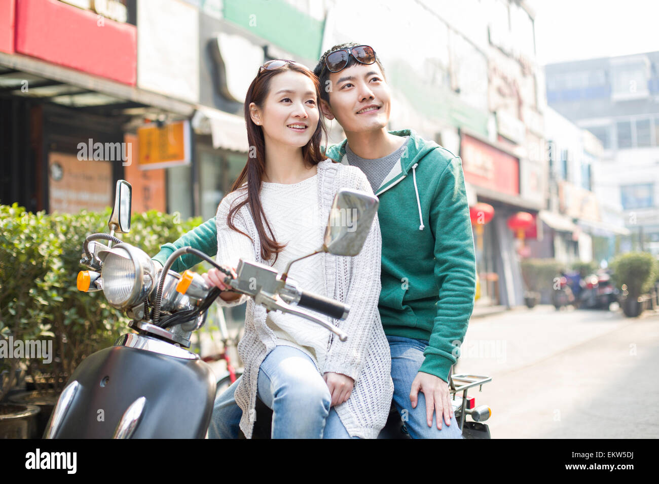 Couple riding motorcycle hi-res stock photography and images - Alamy