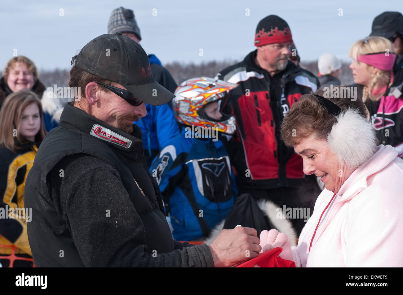 Lance Mackey Signs Autographs Before The Restart Of The 2009 Iditarod ...
