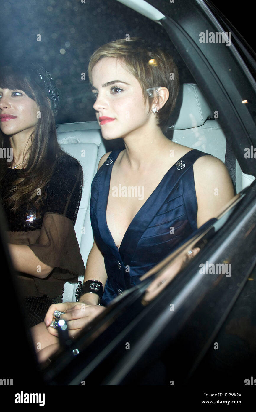 Wardrobe Malfunction Stock Photos & Wardrobe Malfunction Stock Images ...