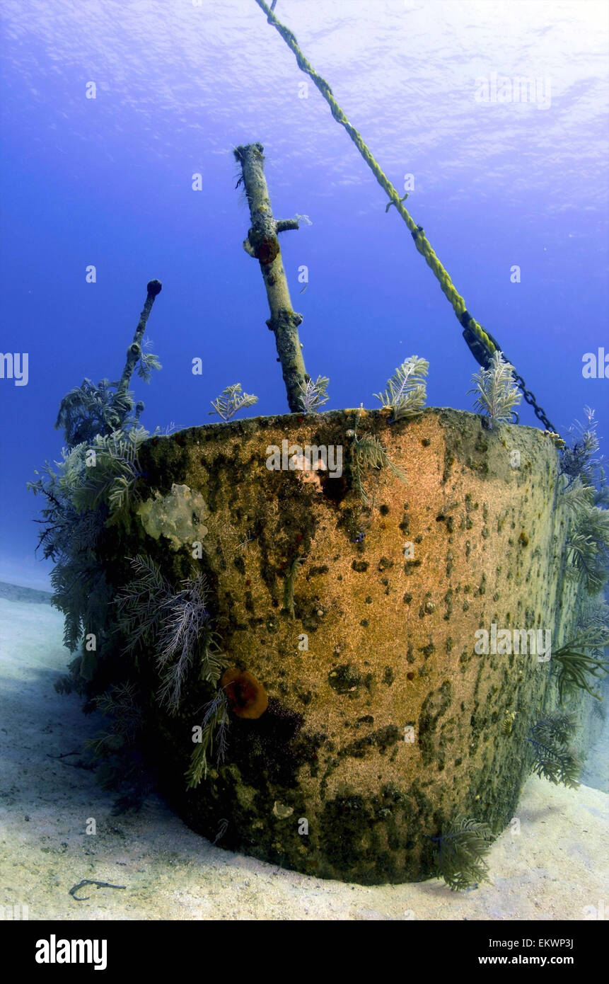 Underwater photography sunken ship wreck hi-res stock photography and ...