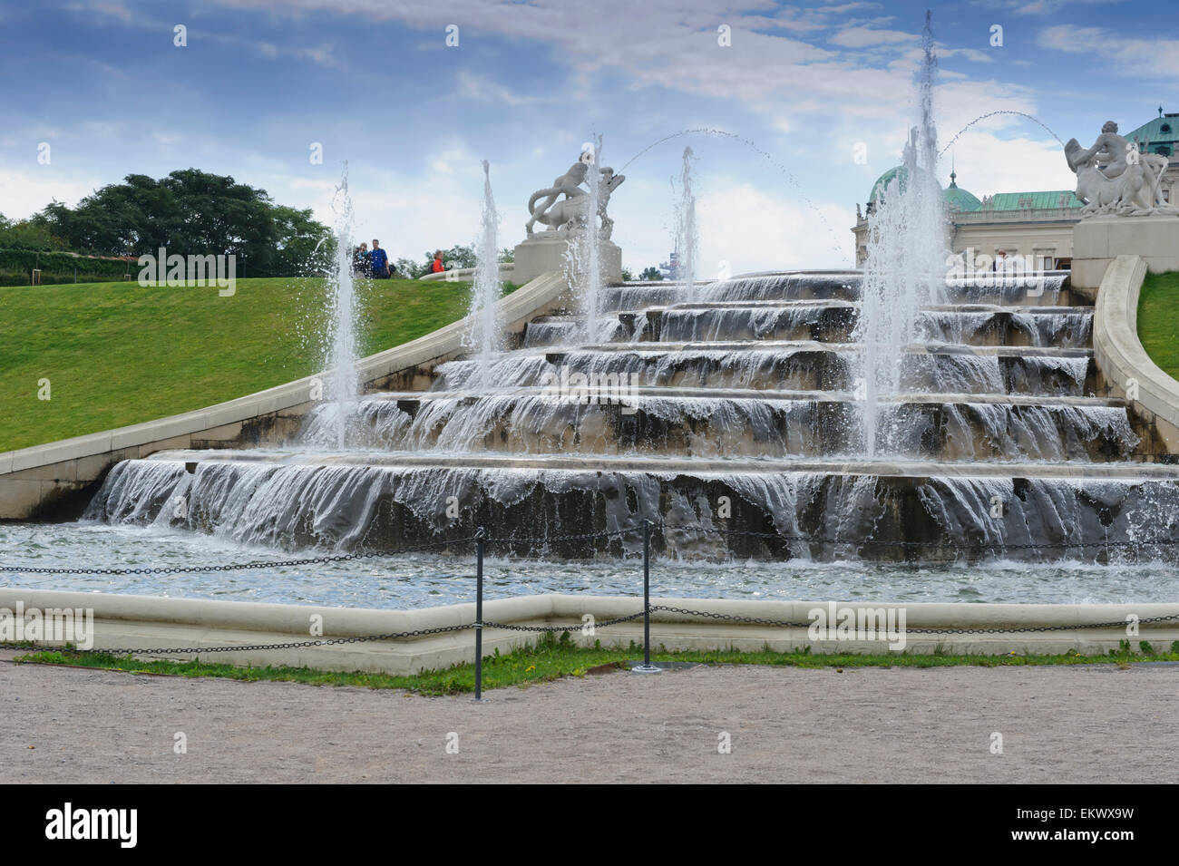 Belvedere palace cascade water fountain hi-res stock photography and ...