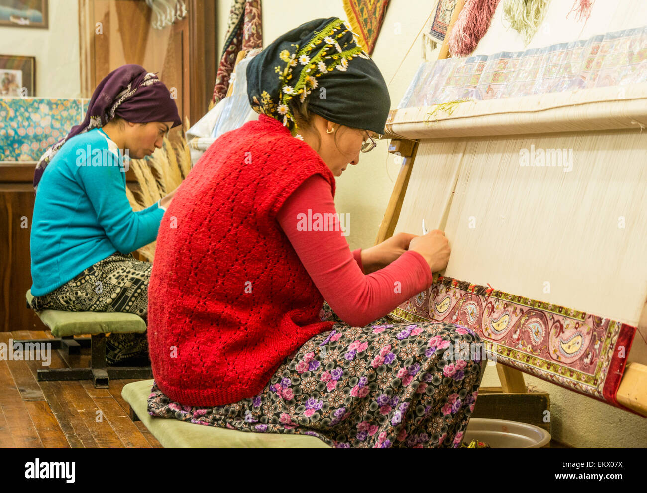 Rug weaving turkey hi-res stock photography and images - Alamy