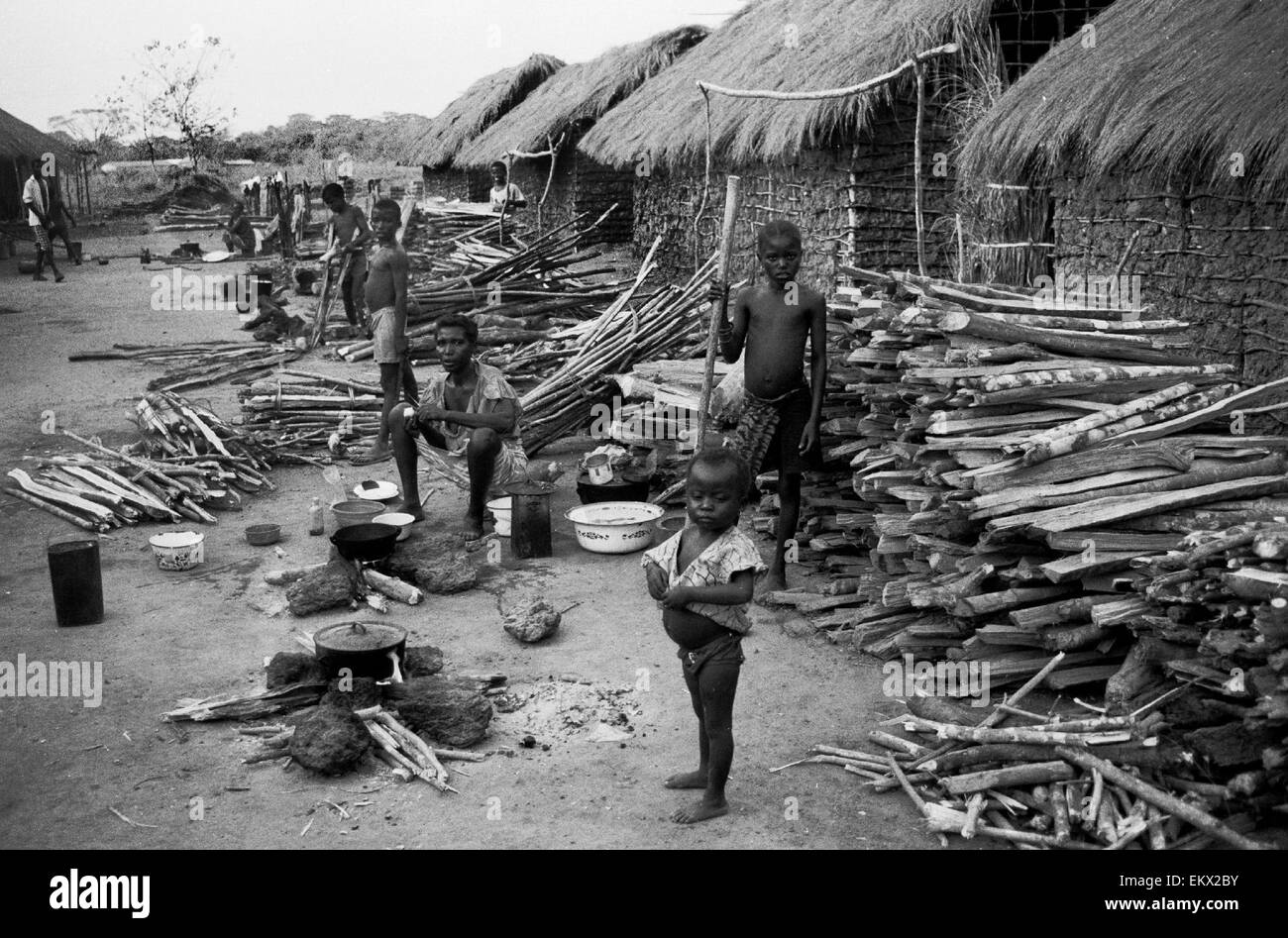 villagers Makeni Sierra Leone 1993 Stock Photo - Alamy