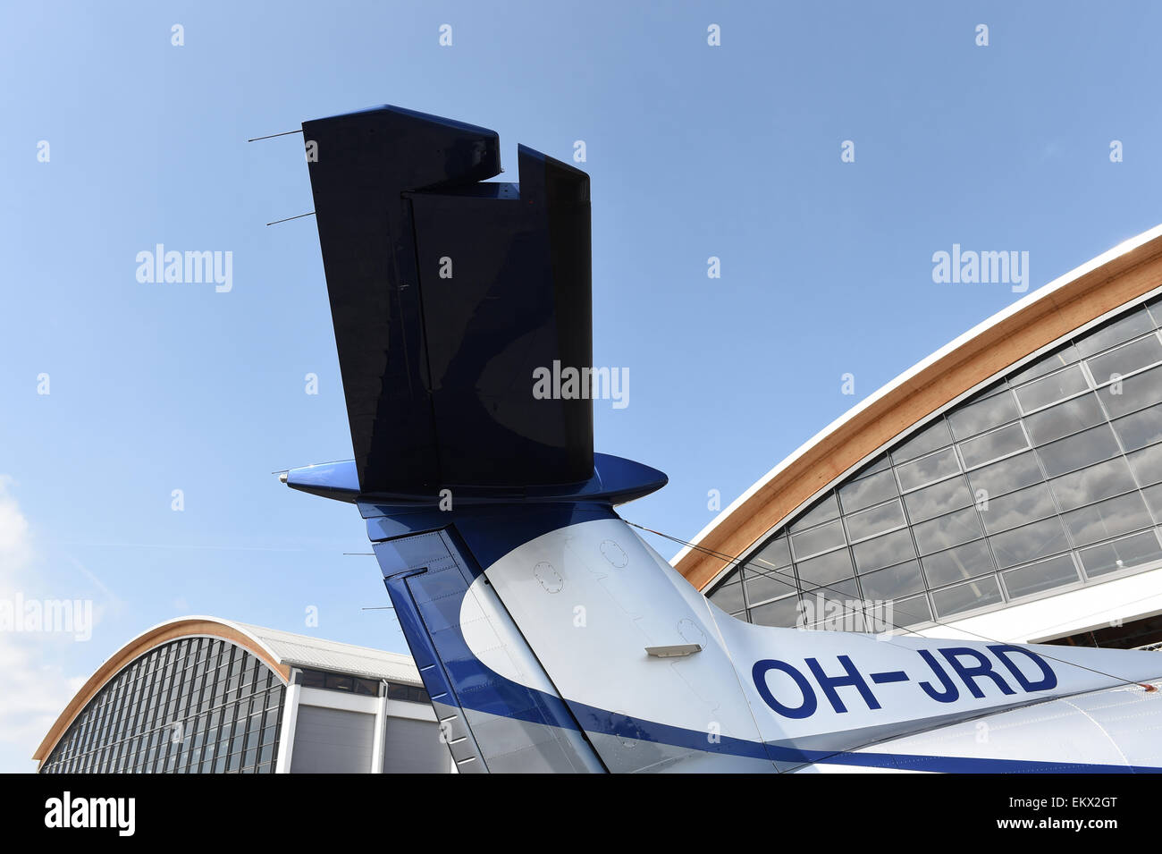 Single engine turboprop aircraft hi-res stock photography and images ...
