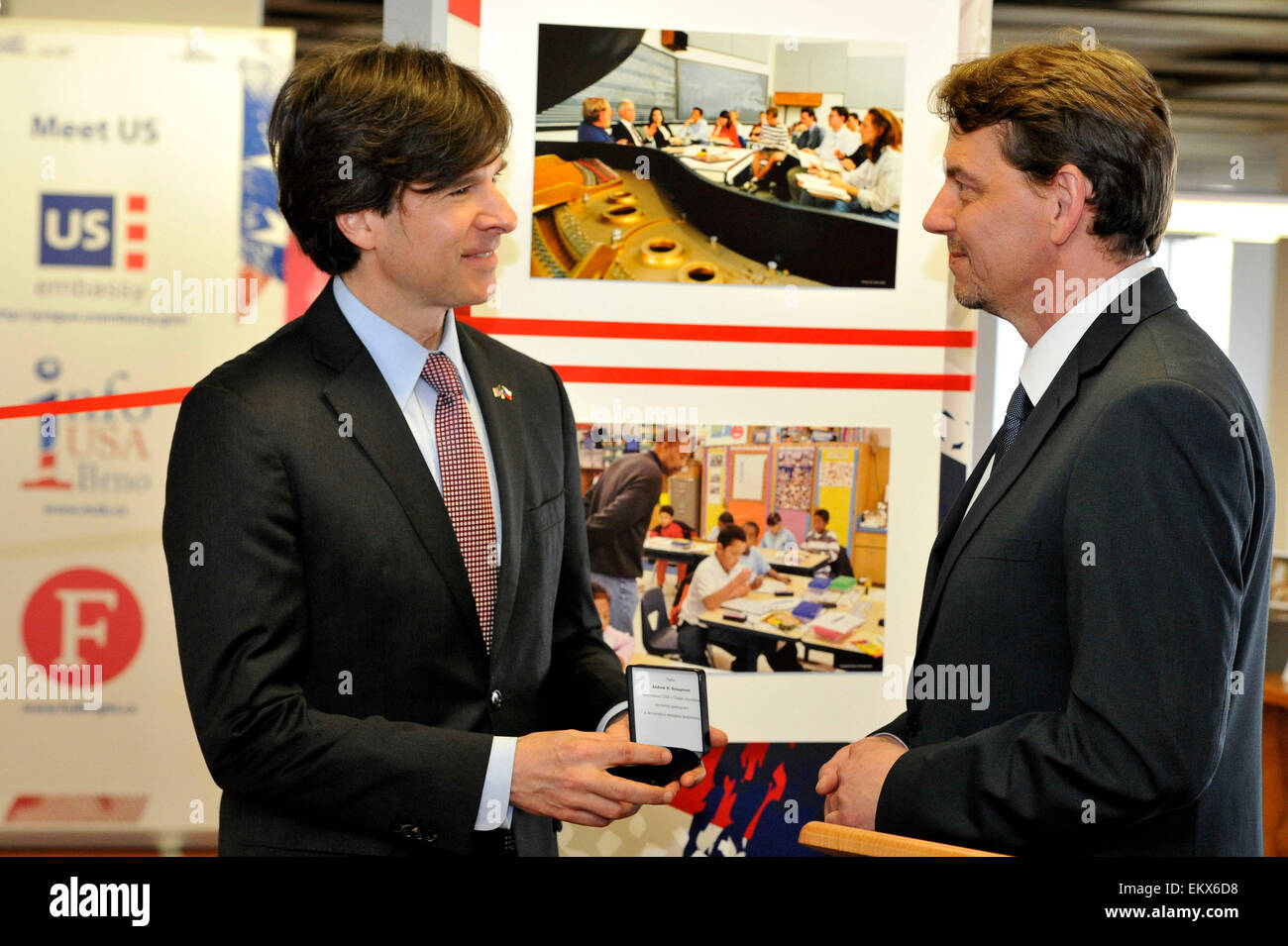 U.S. Ambassador Andrew Schapiro (left) opens new rooms of Info USA ...