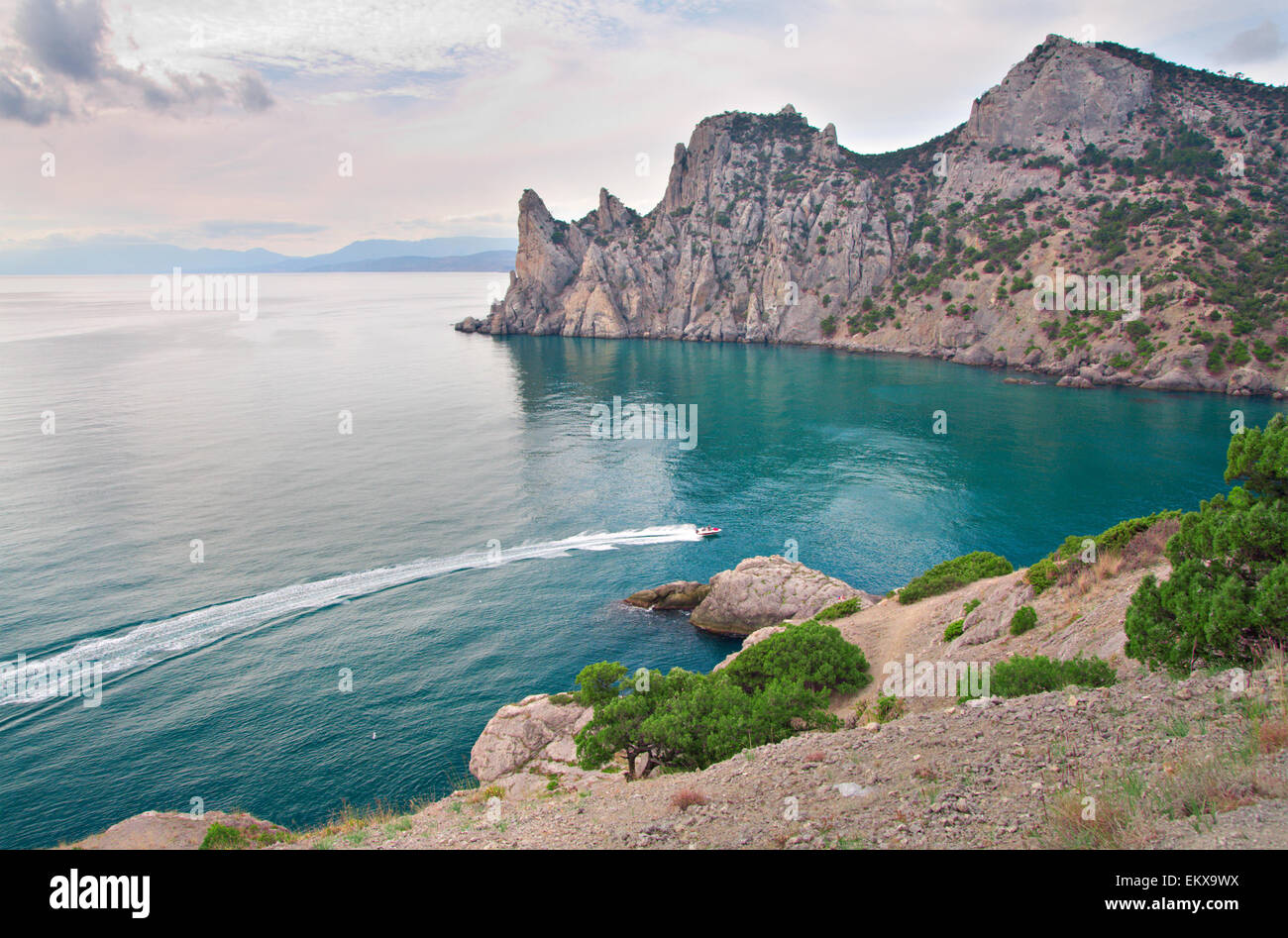 Rock contour hi-res stock photography and images - Alamy