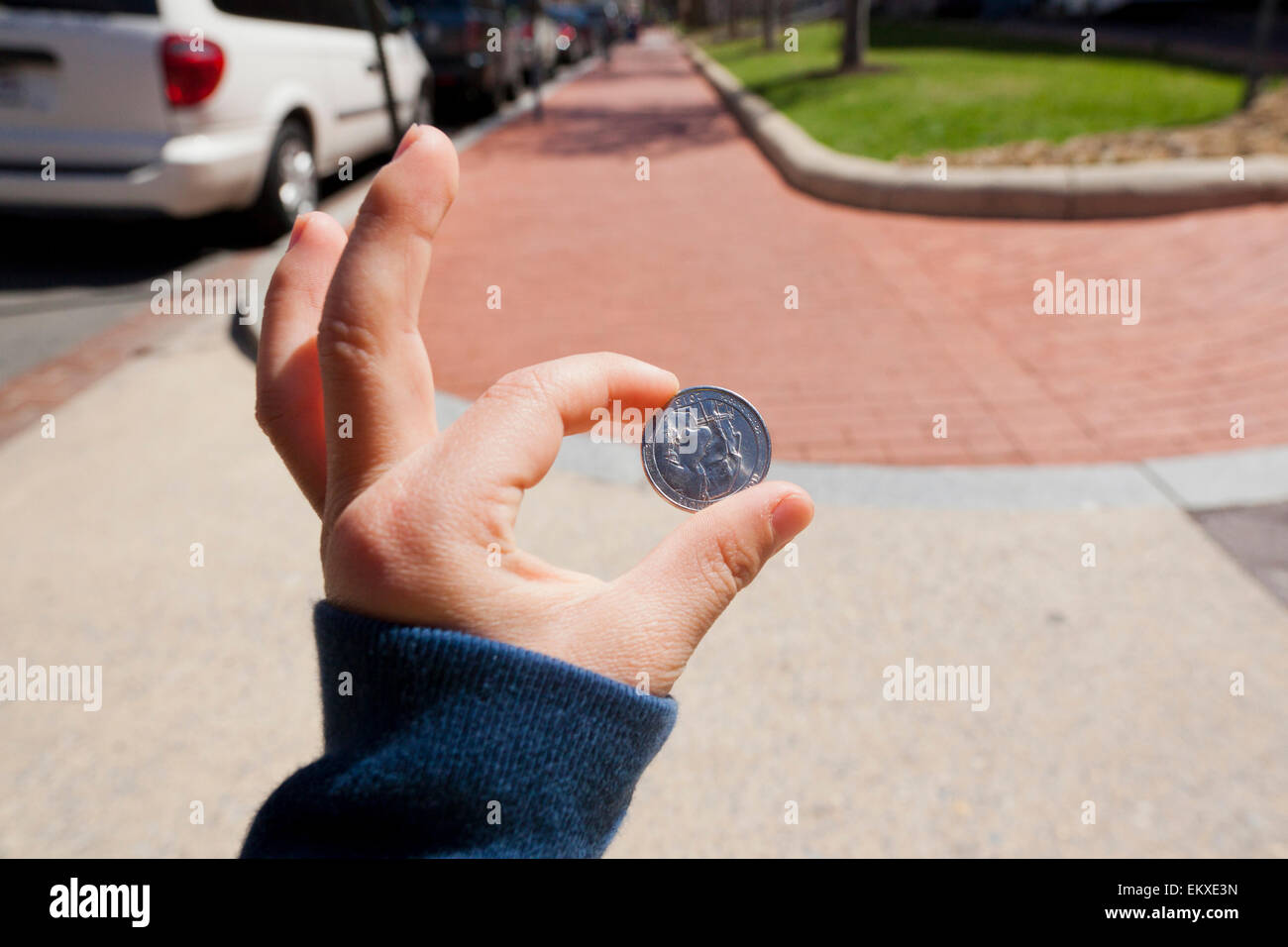 Boy on sidewalk hi-res stock photography and images - Alamy