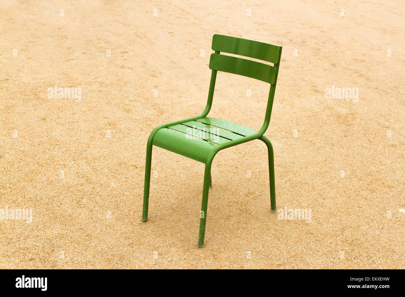 Public seat paris outdoors hi-res stock photography and images - Alamy