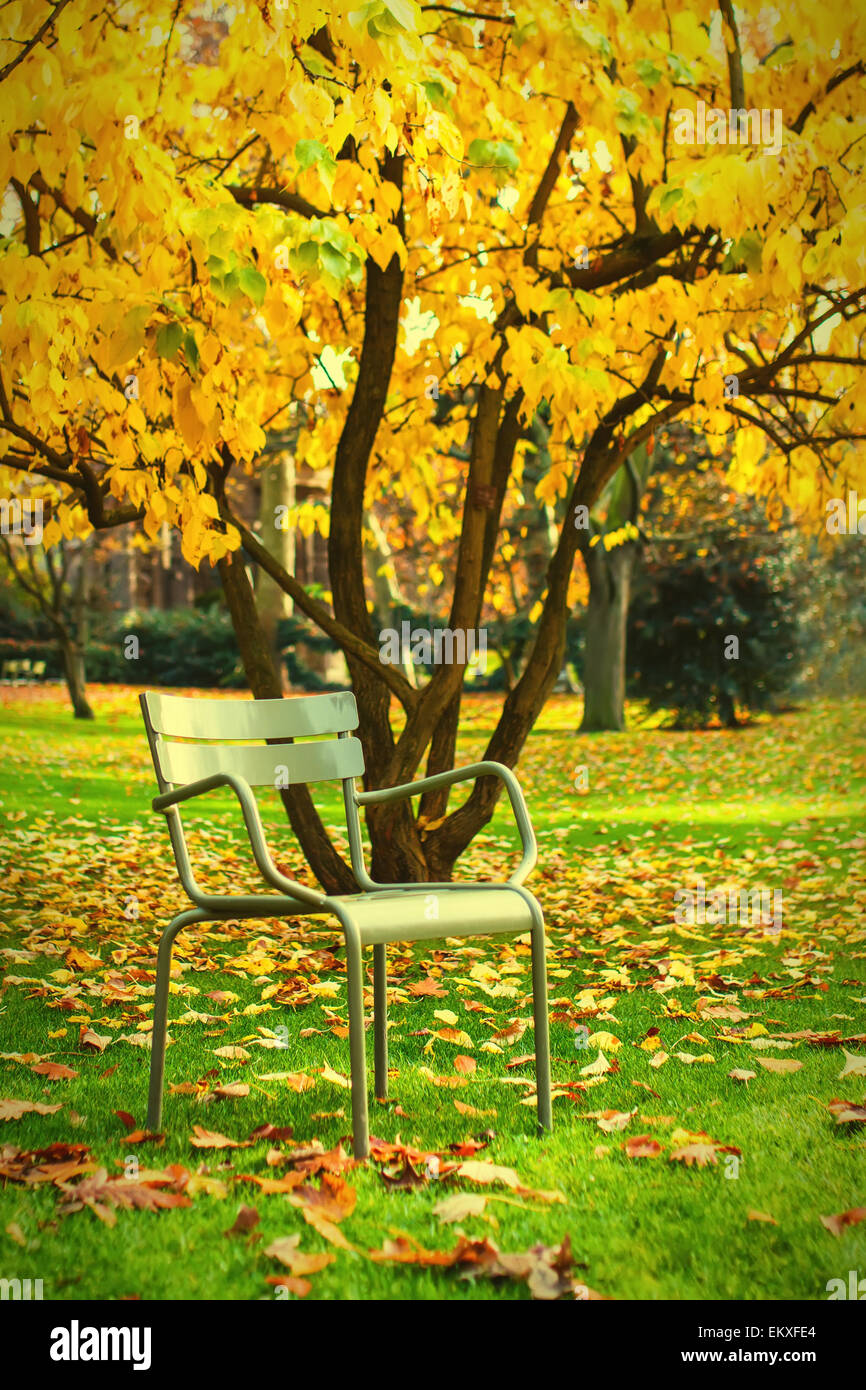 Public seat paris outdoors hi-res stock photography and images - Alamy