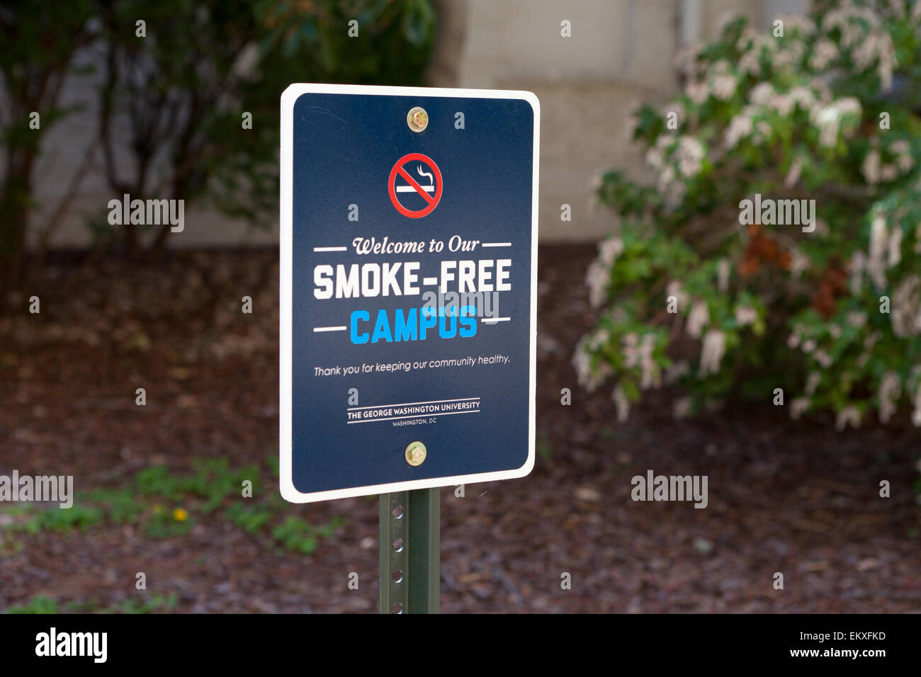 Smoke free sign hi-res stock photography and images - Alamy