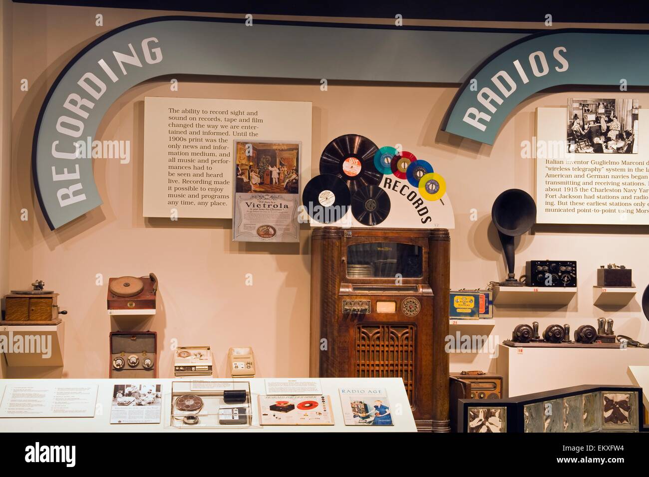 Vintage Record Store High Resolution Stock Photography and Images - Alamy