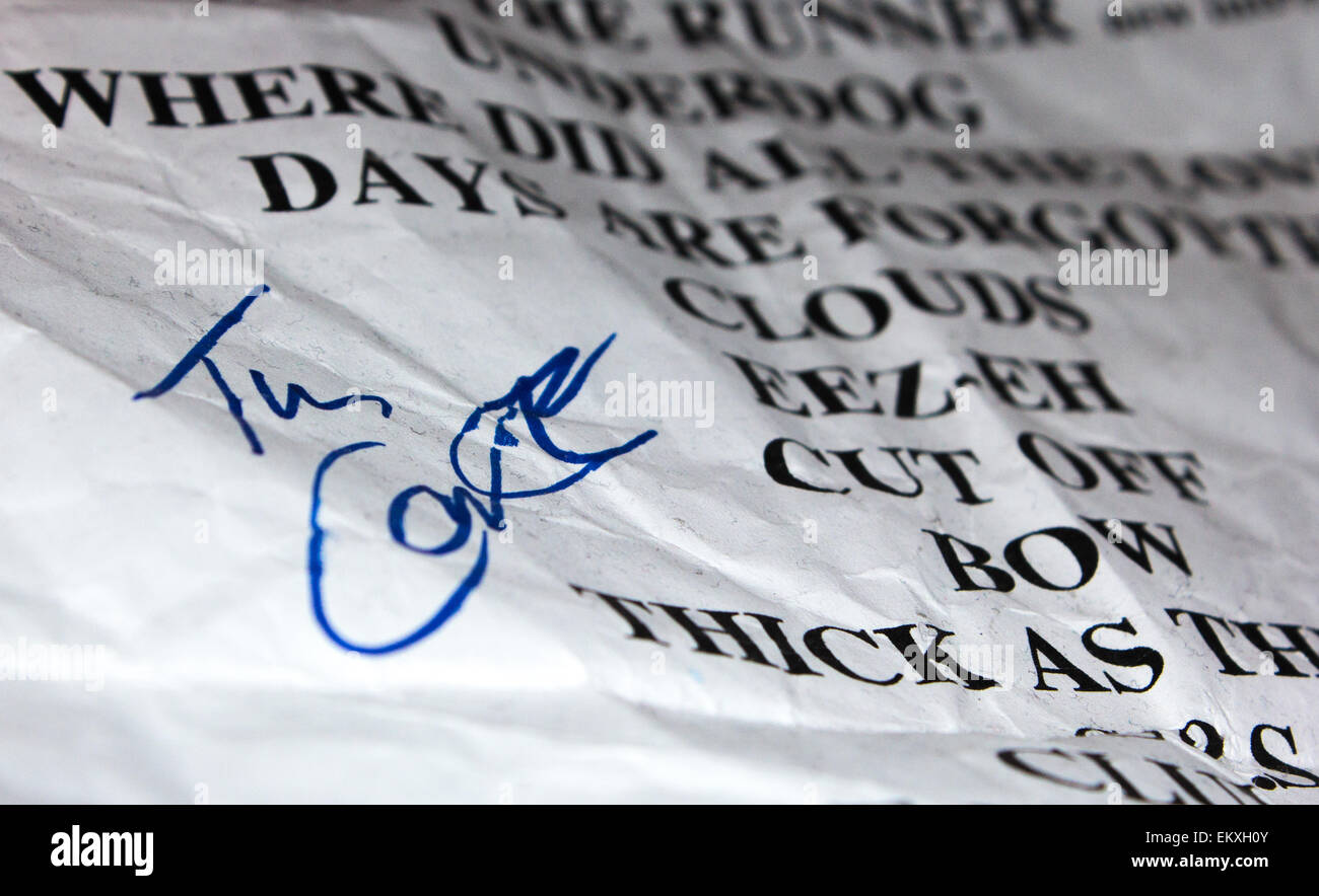 Signed list hi-res stock photography and images - Alamy