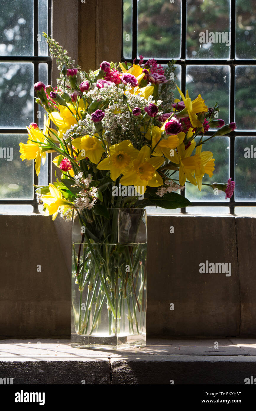 Church easter uk hi-res stock photography and images - Alamy