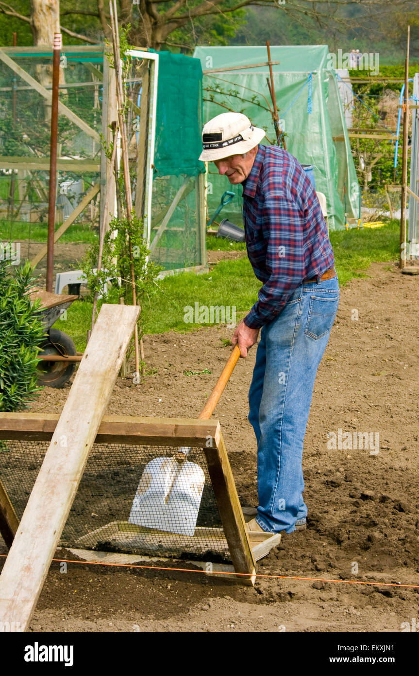 Soil Sieving High Resolution Stock Photography and Images - Alamy