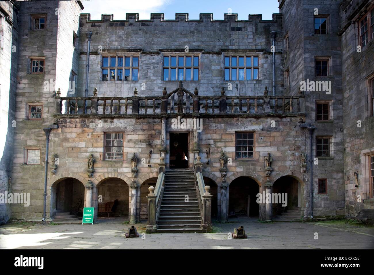 Chillingham castle northumberland hi-res stock photography and images ...