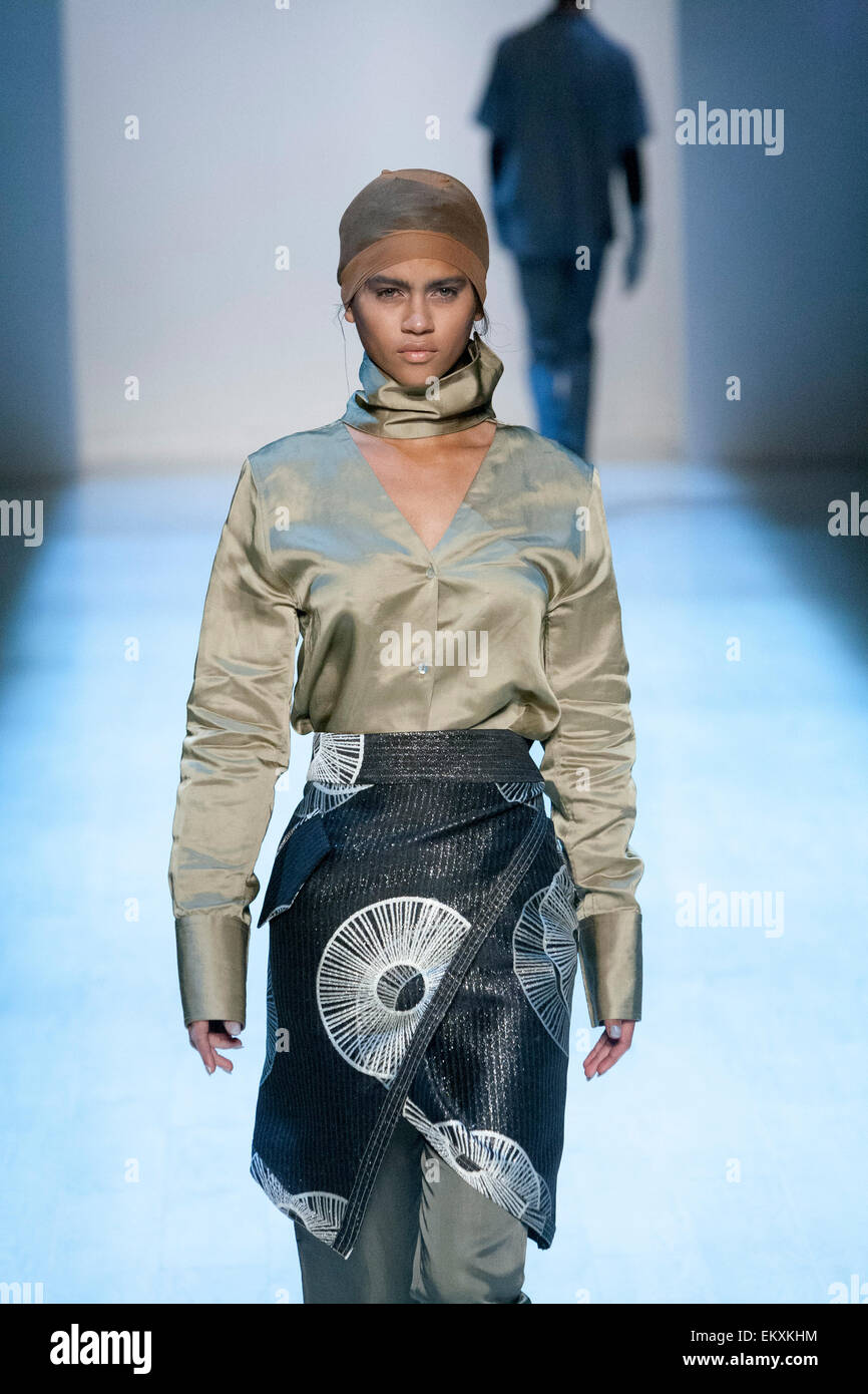 Sydney, Australia. 14th April, 2015. Models on the catwalk for fashion ...