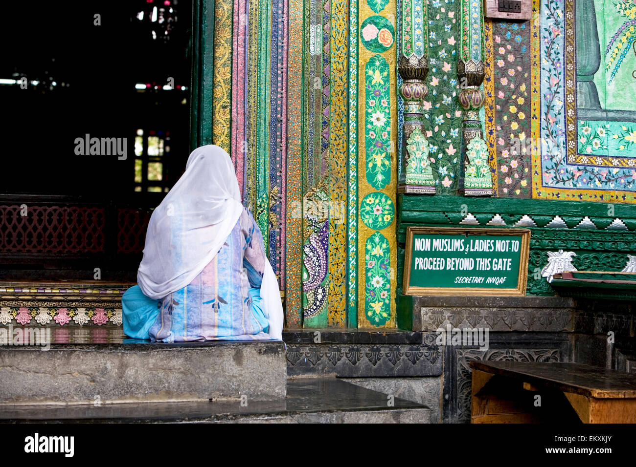 A Woman Kept Outside Of The Shah-E-Hamdan Shrine; Kashmir India Stock ...