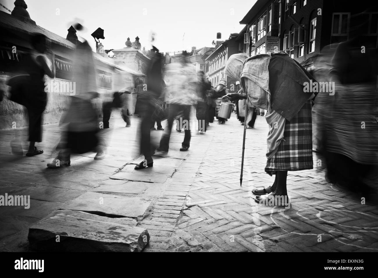 Woman Hunched Over High Resolution Stock Photography and Images - Alamy