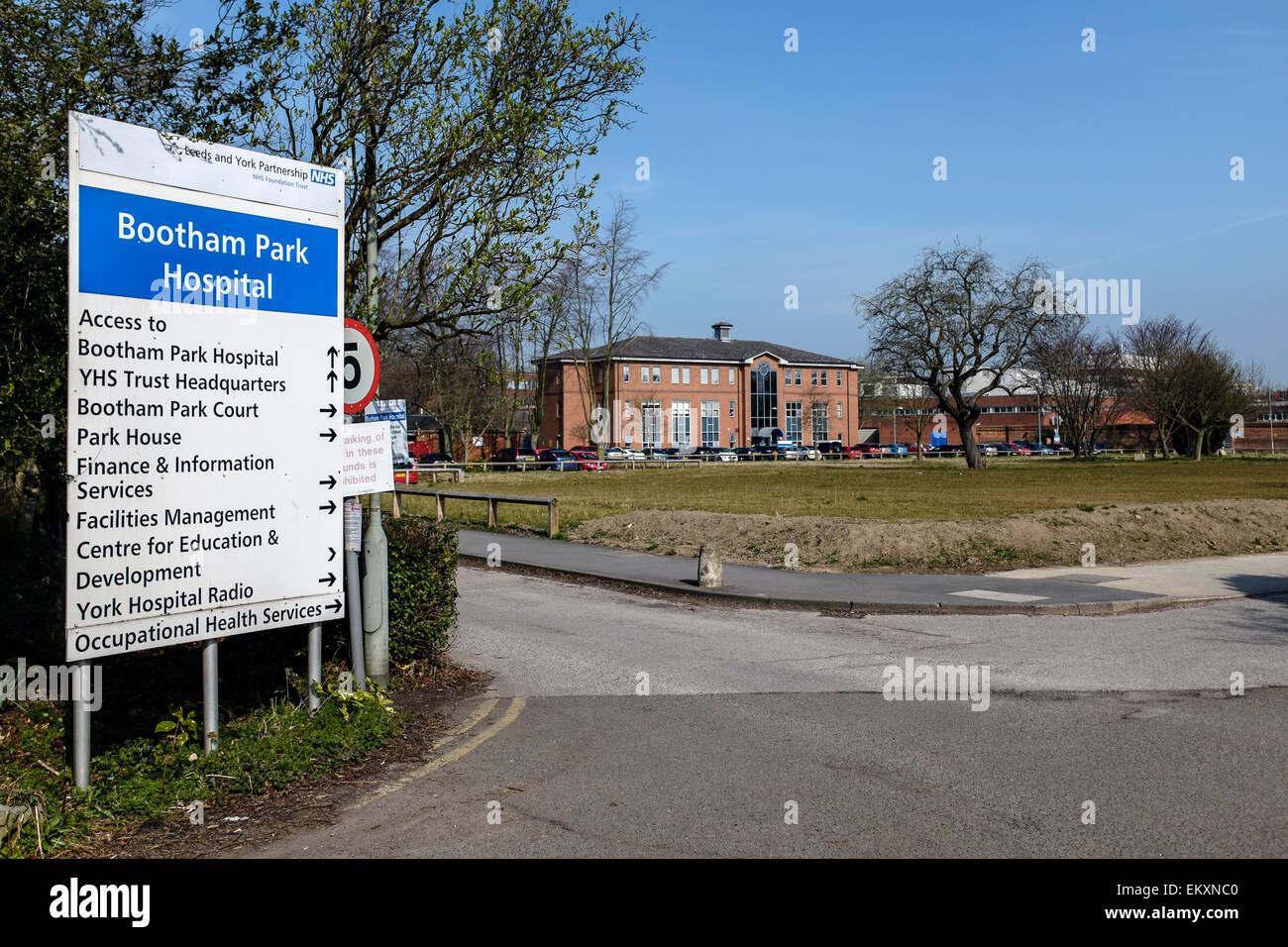 Mental health hospital sign hi-res stock photography and images - Alamy