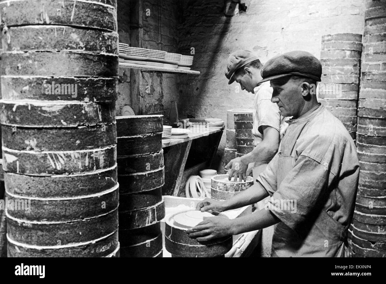 Minton of stoke Black and White Stock Photos & Images - Alamy