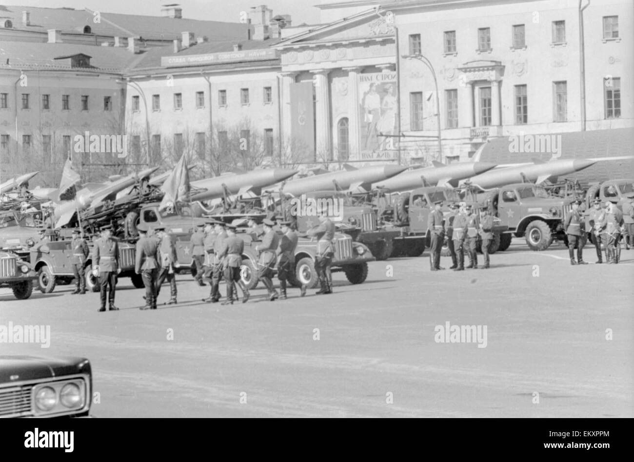 Russia military parade 1960s hi-res stock photography and images - Alamy