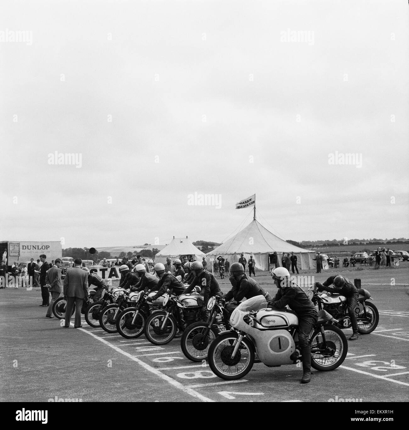Sidecar 1950s hi-res stock photography and images - Alamy