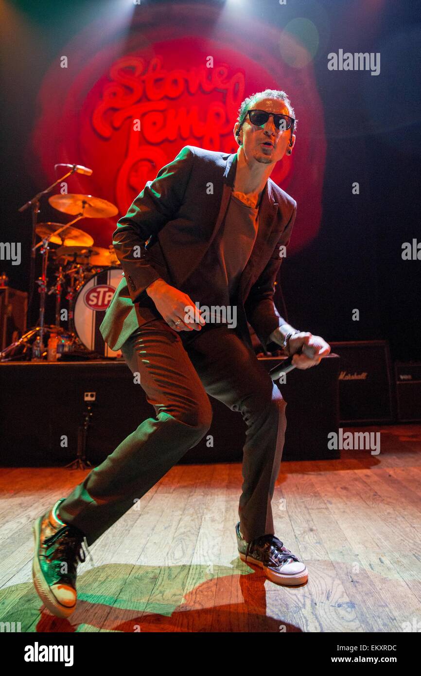 Hollywood, California, USA. 13th Apr, 2015. Vocalist CHESTER BENNINGTON ...