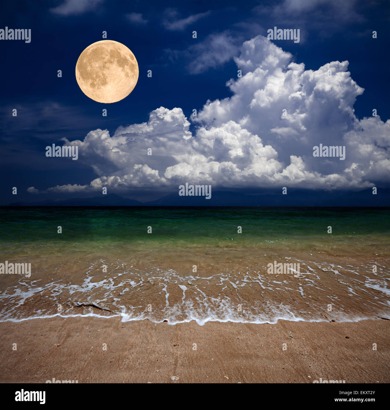Blue moon beach hi-res stock photography and images - Alamy