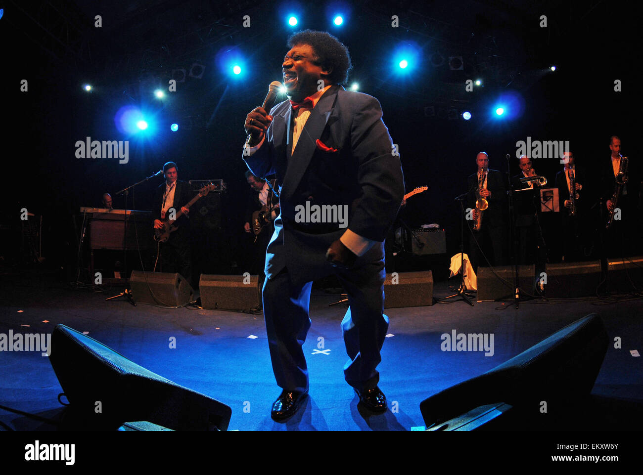 FILE - A file picture dated 18 July 2008 shows the US American singer ...