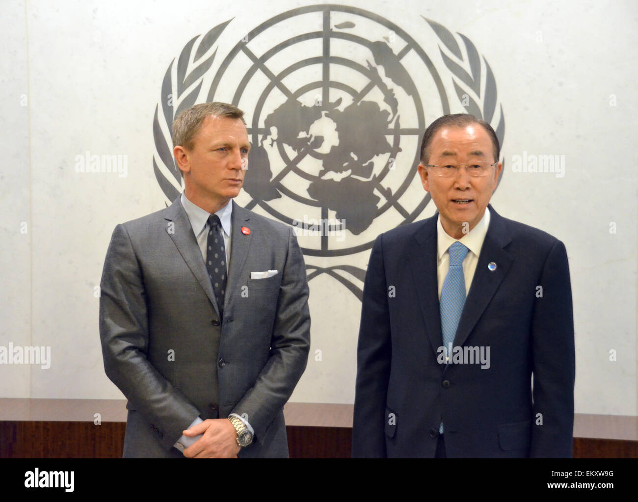 New York, New York, USA. 14th Apr, 2015. British actor Daniel Craig (L ...