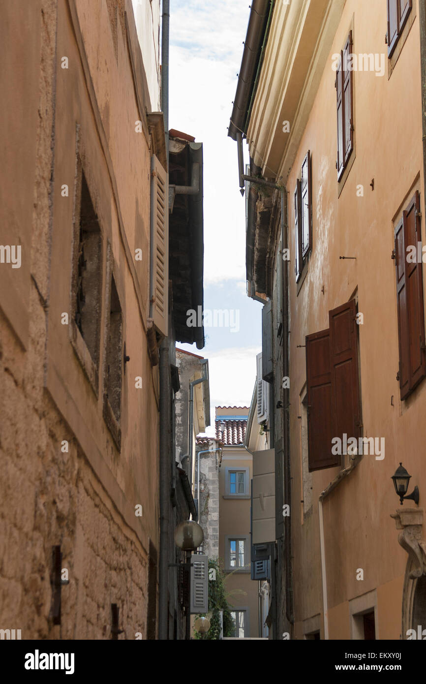 Porec narrow street in Istria, Croatia Stock Photo - Alamy