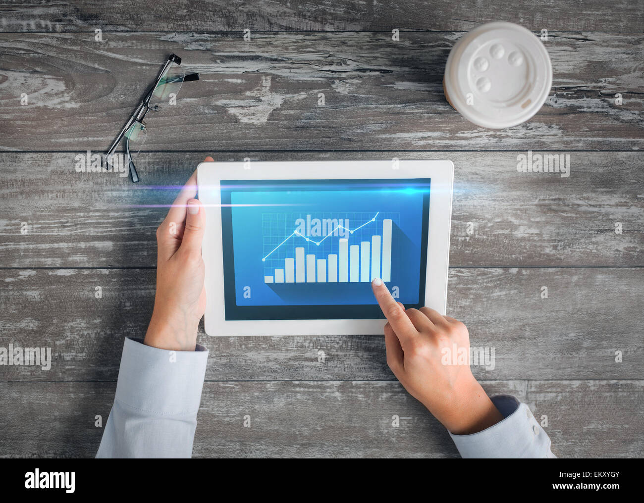 Virtual graph hi-res stock photography and images - Alamy