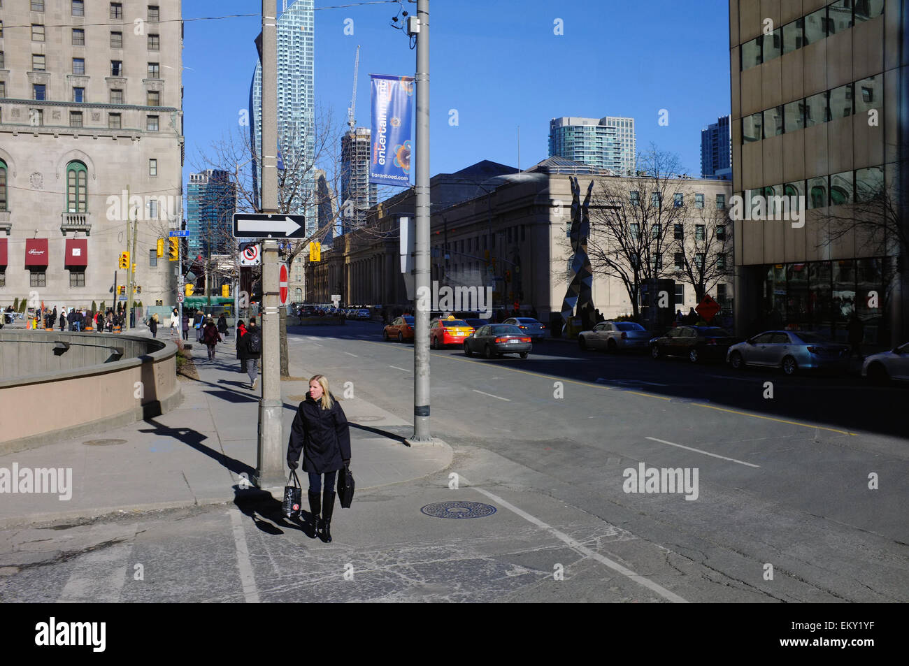 Toronto pedestrian crossing hi-res stock photography and images - Alamy